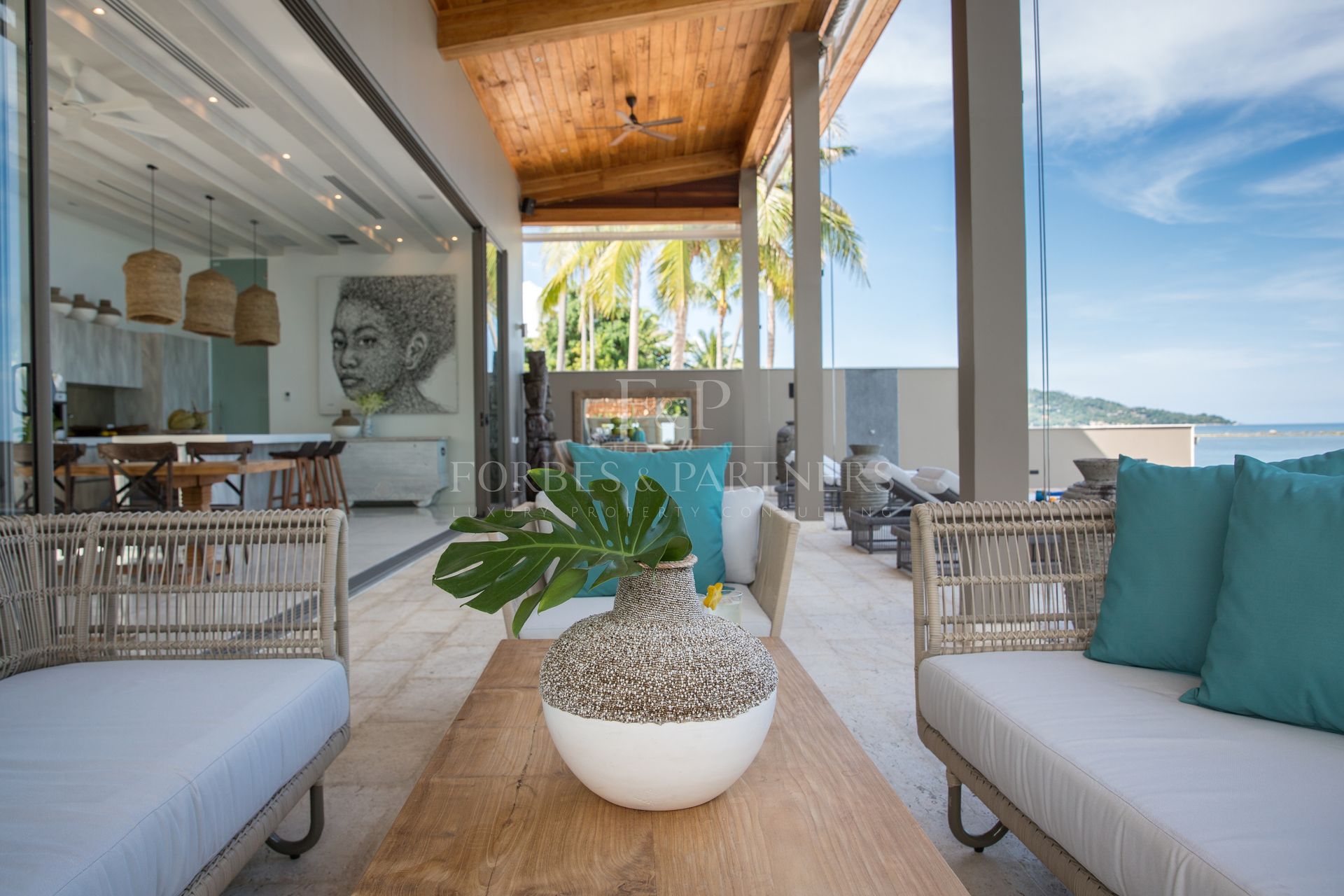 ORIGINAL DESIGN 6 BEDROOM BEACHFRONT VILLA - Forbes & Partners