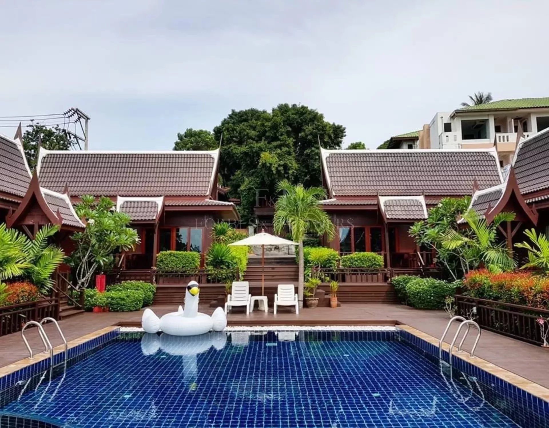AUTHENTIC THAI STYLE POOL VILLAS RESORT - Forbes & Partners